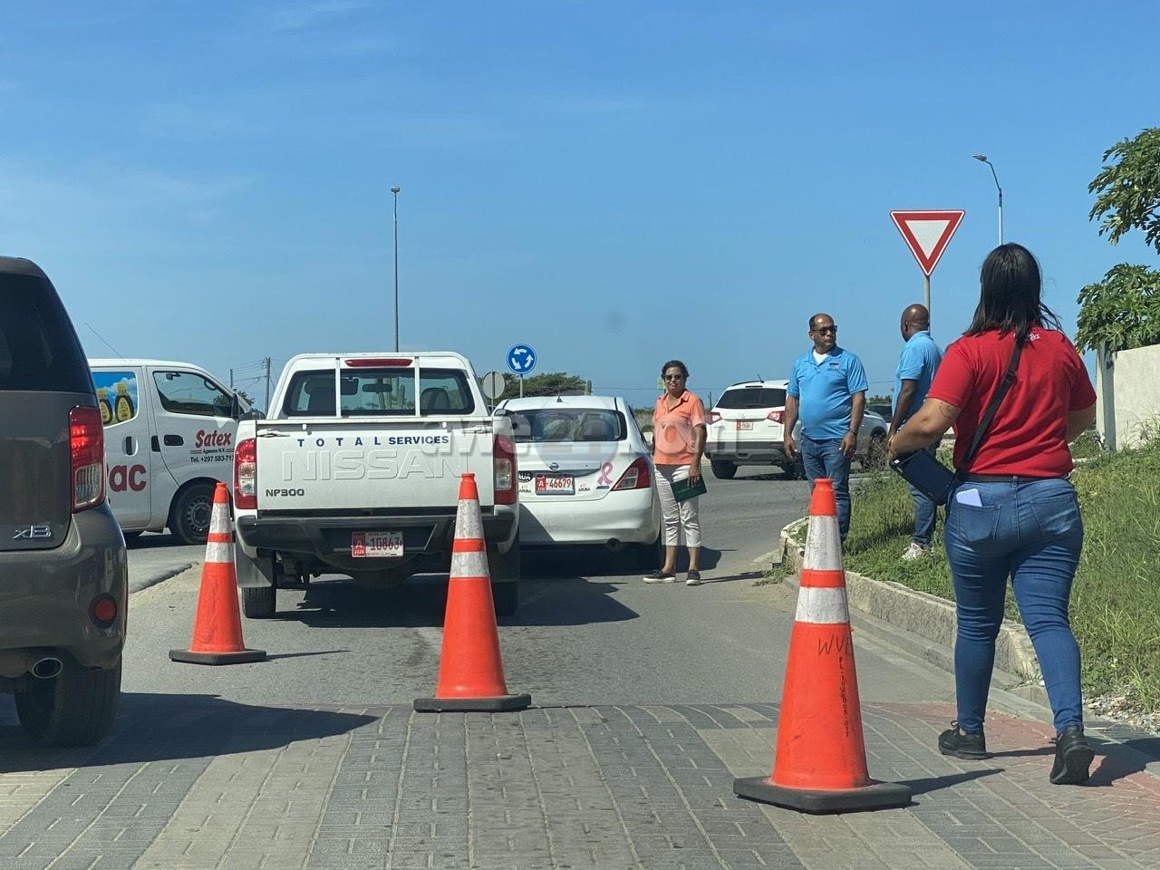 Chauffeur di pick-up no a regula su velocidad ni a mantene distancia a ...