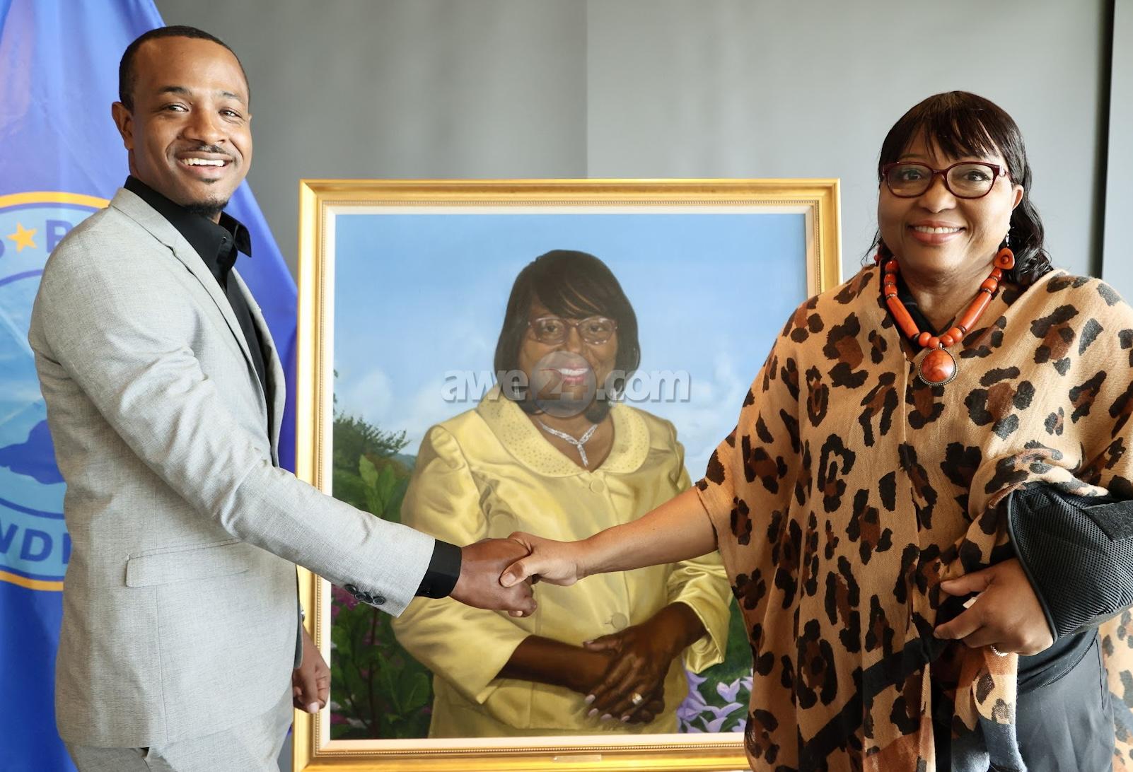 PAHO Director unveils portrait from renowned Jamaican artist, Greg ...