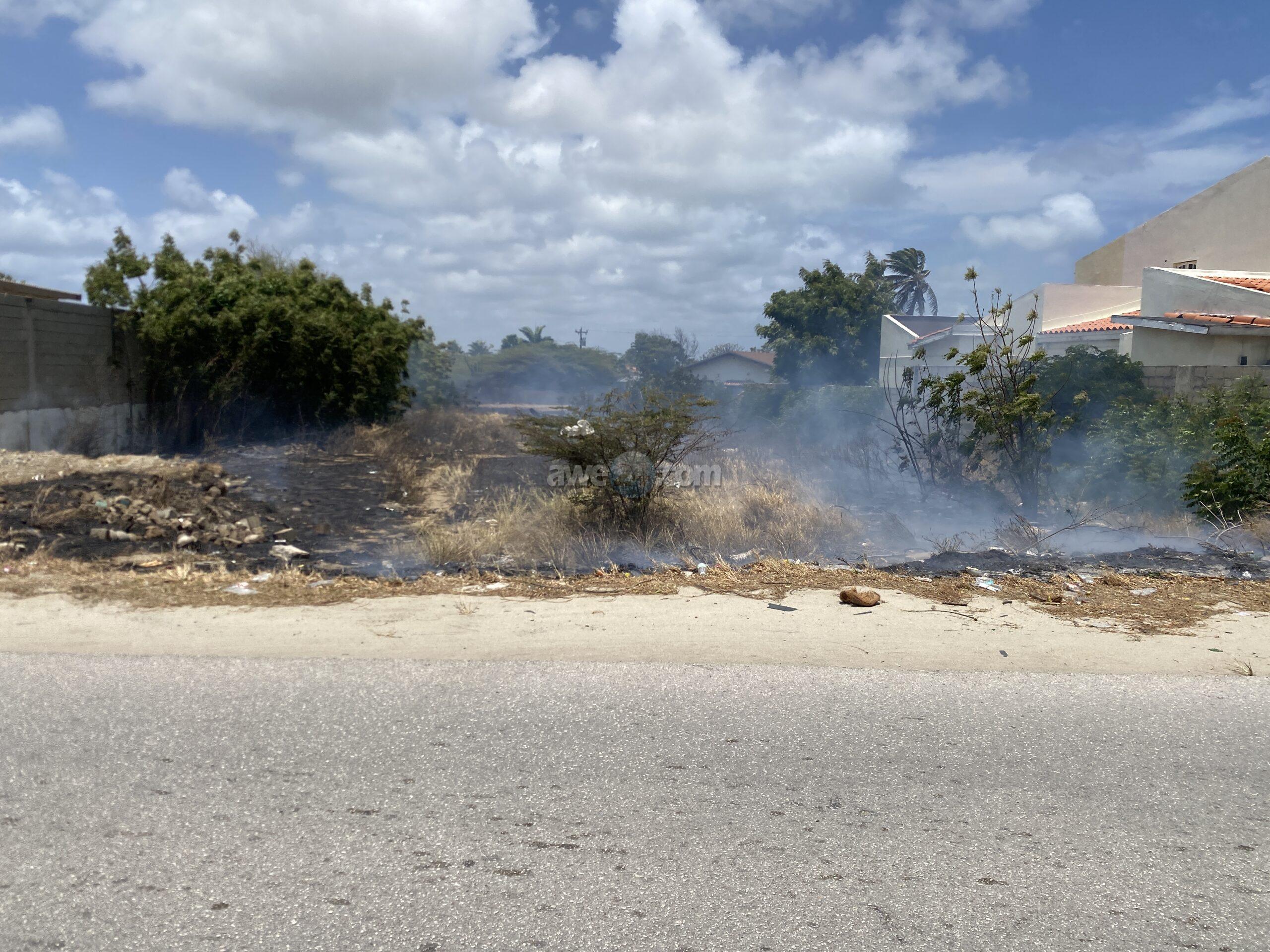 Pida mondi panort di Retraco na Tanki Leendert atrobe na candela ...