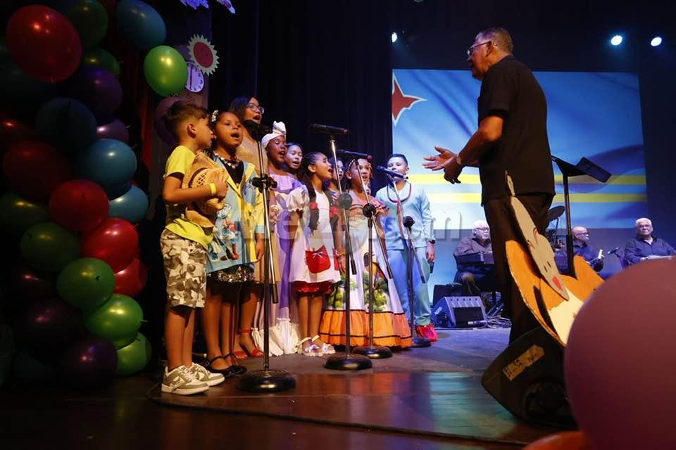 MINISTER ENDY CROES A ACUDI NA FELIPE FEST 2023 ORGANISA PA COLEGIO ...