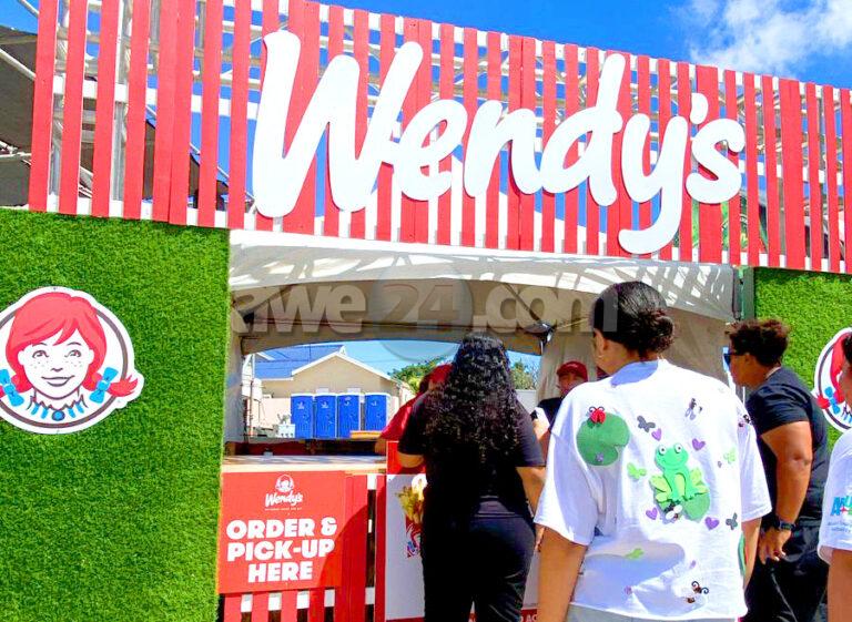 Wendy’s Aruba a impacta cu su prome Pop Up riba ruta di Carnaval. Lo t ...