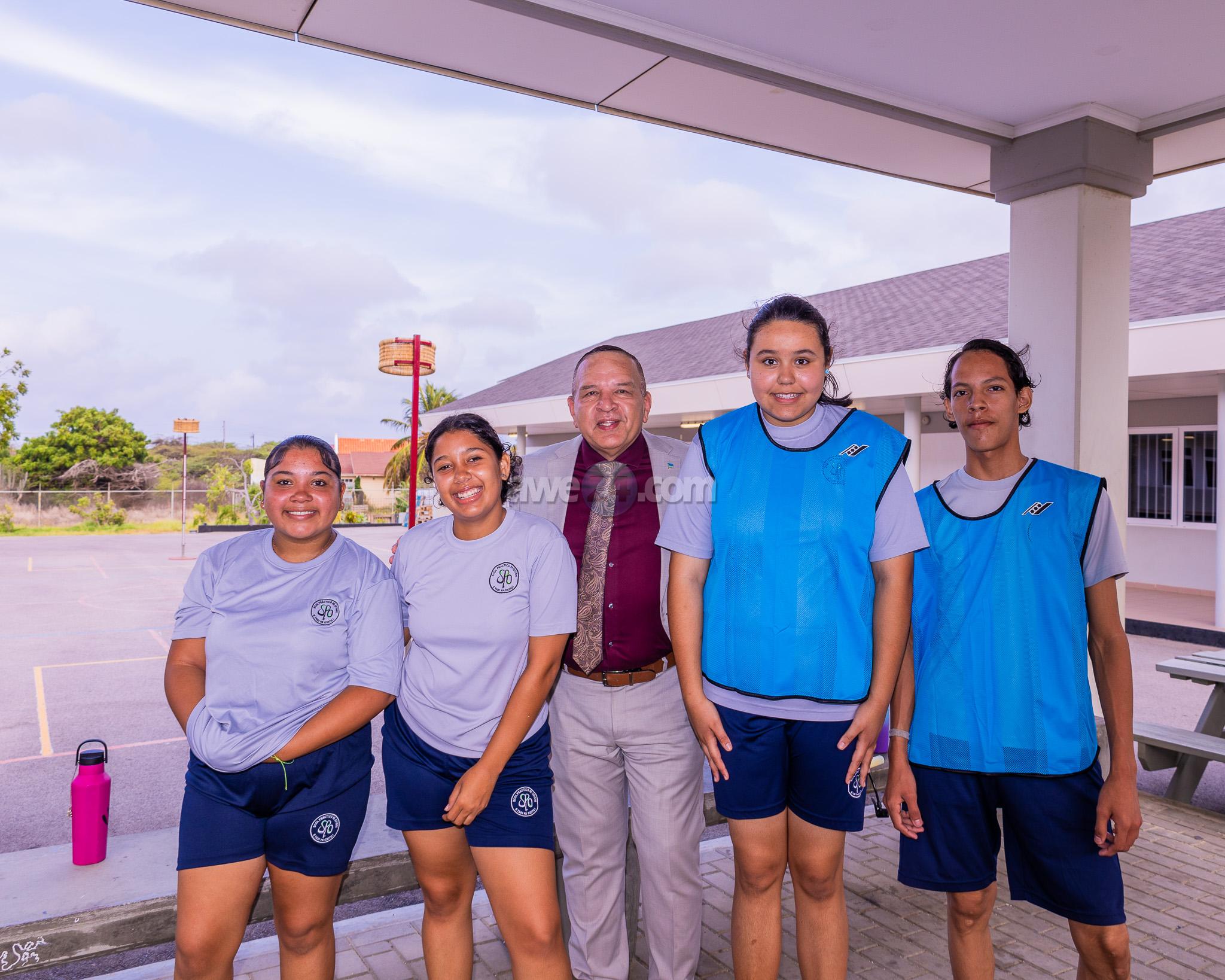 Minister Endy Croes: PA PROME BIAHA DEN HISTORIA A INICIA CU AÑA 4 Y 5 NA SPO – AWE24.com Bo ...