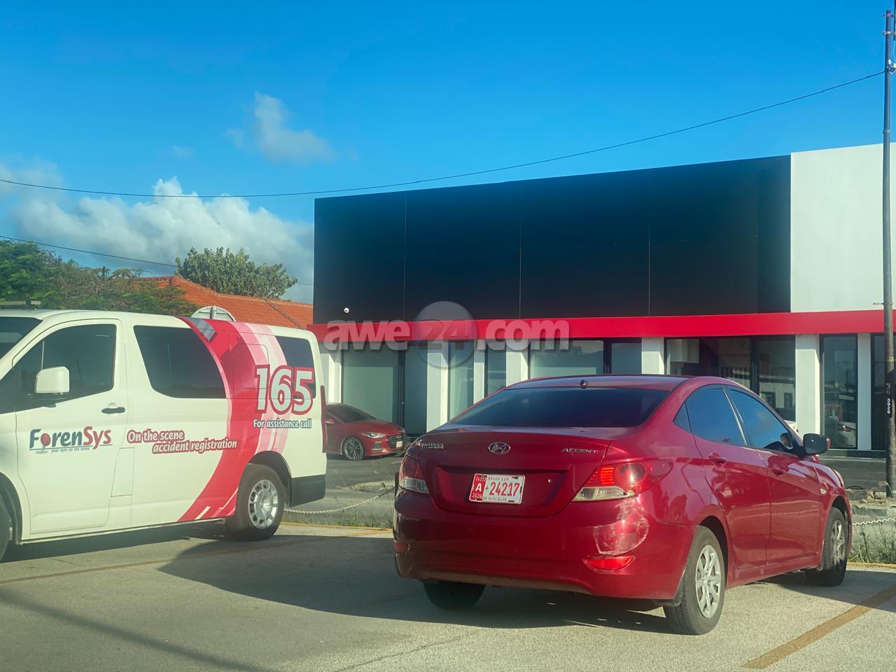 Camara di seguridad a capta accidente den parkinglot di Aruba Vision ...