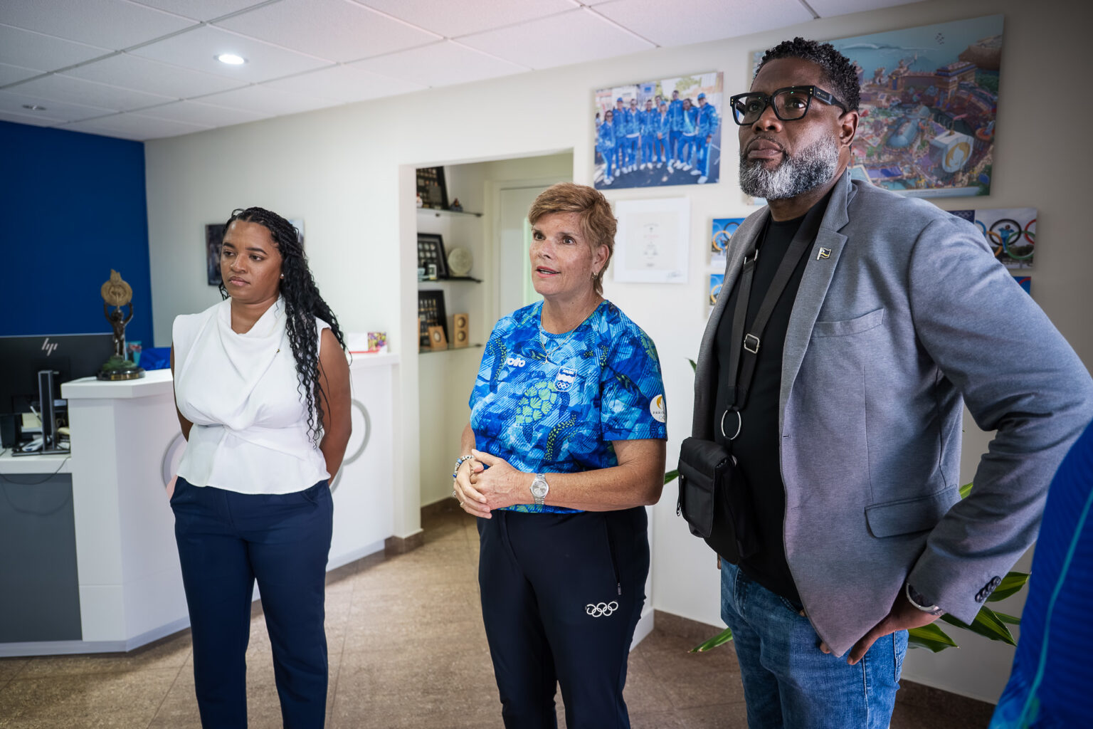 Interes di cooperacion entre Aruba y Curacao den bienester di e ...